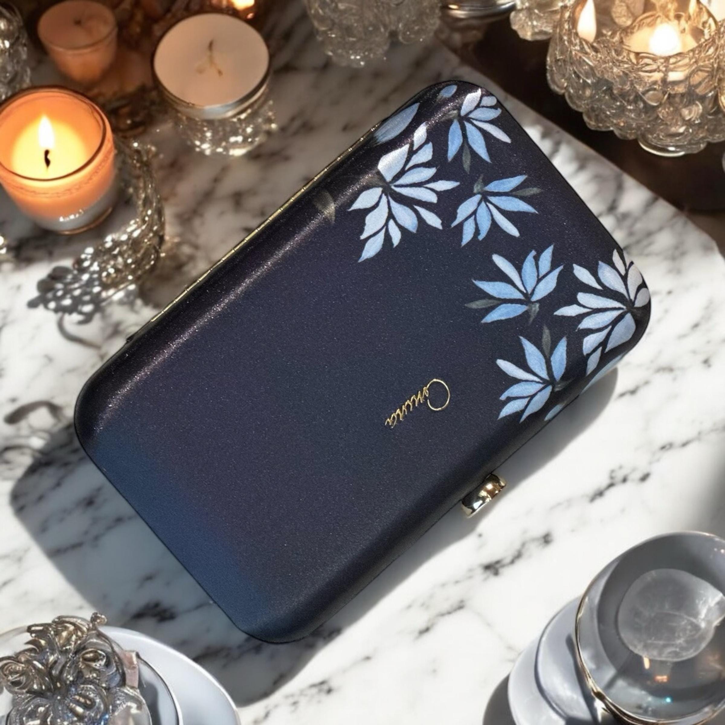 Evening Clutch – Amina Gallery